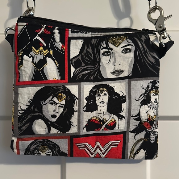 Bags | Wonder Woman Themed Crossbody Bag | Poshmark